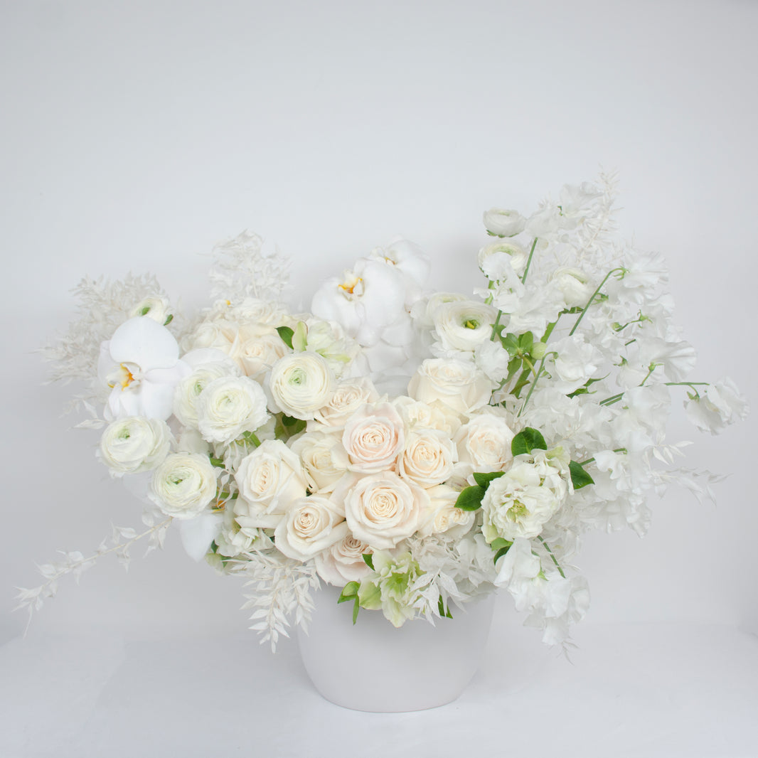 Roses – Empty Vase